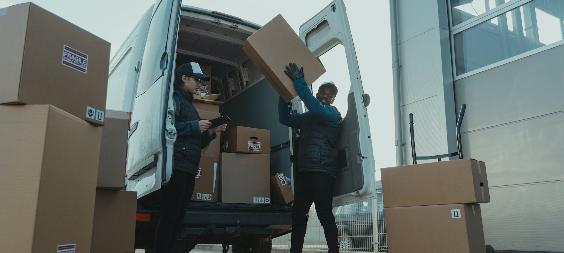 Top Courier Companies Near Me for Fast and Reliable Delivery Services